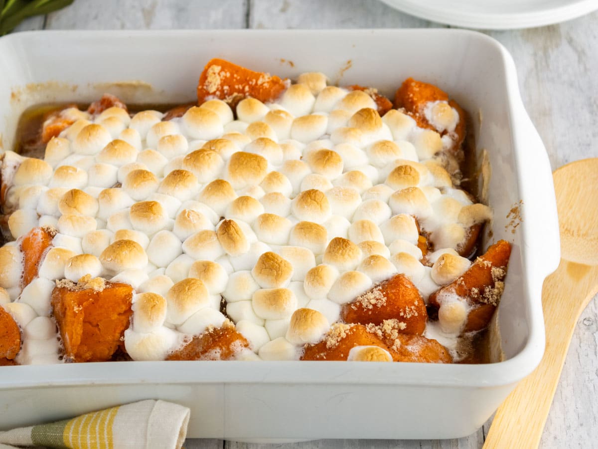 how to make sweet potato yams with marshmallows