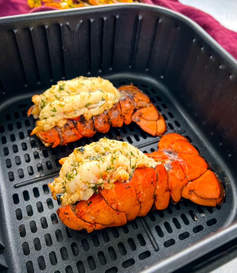 how to cook frozen lobster tail in air fryer
