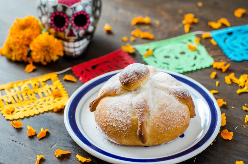 pan de muertos coloring pages