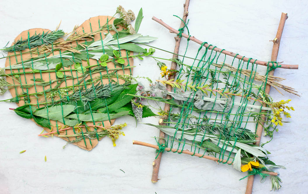 twig frame weaving