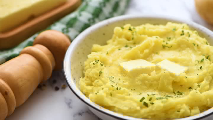 how to boil mash potatoes