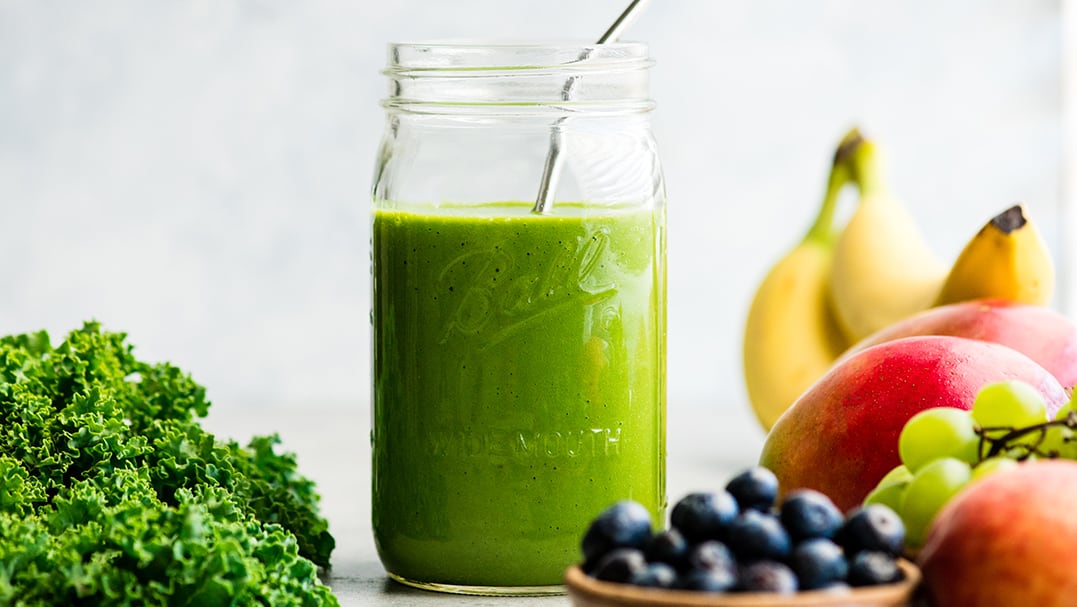 how to make a healthy kale smoothie