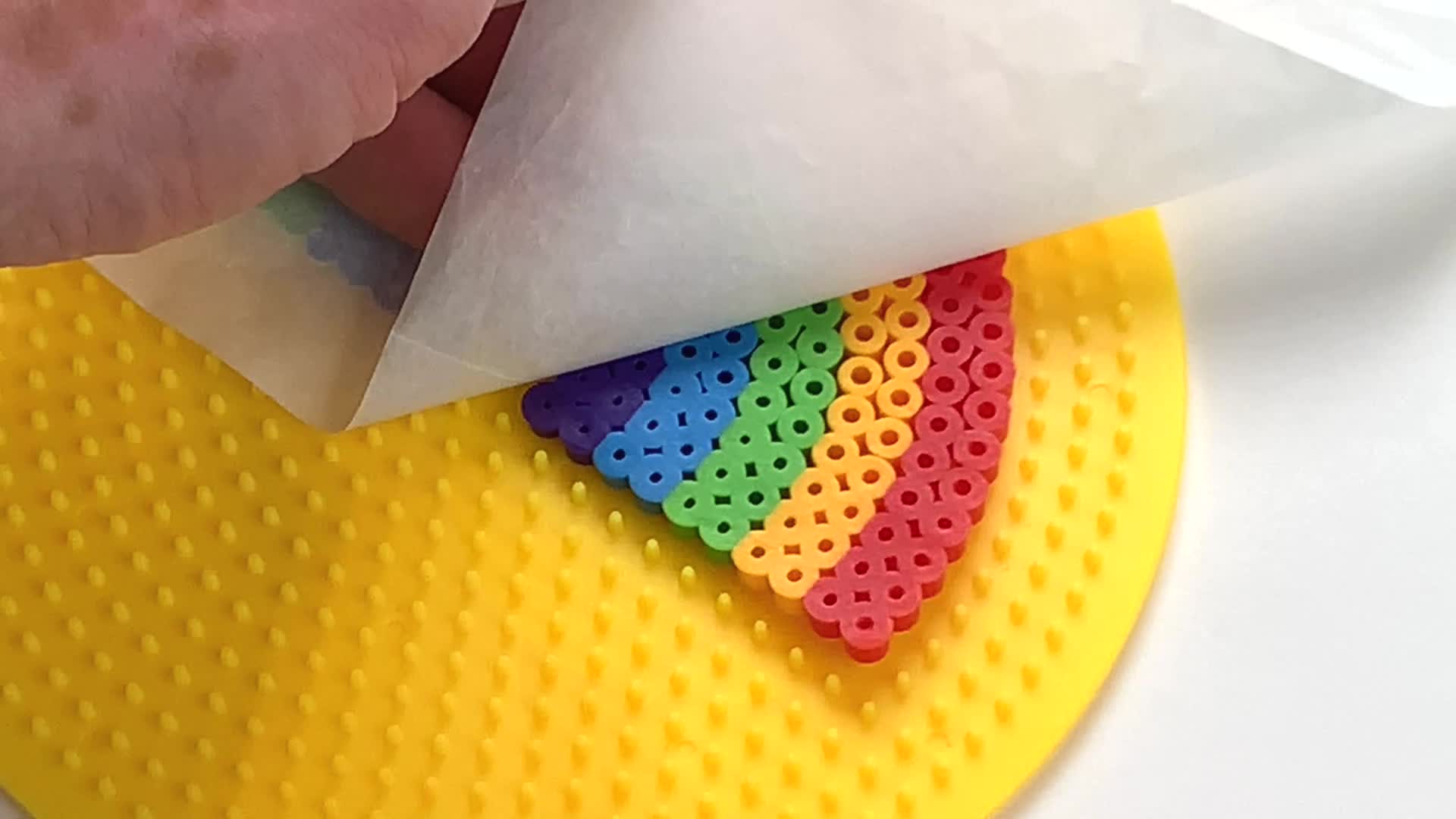 how do melty beads work