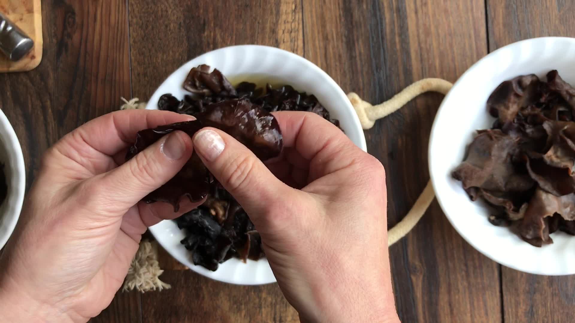how to prepare dried black fungus
